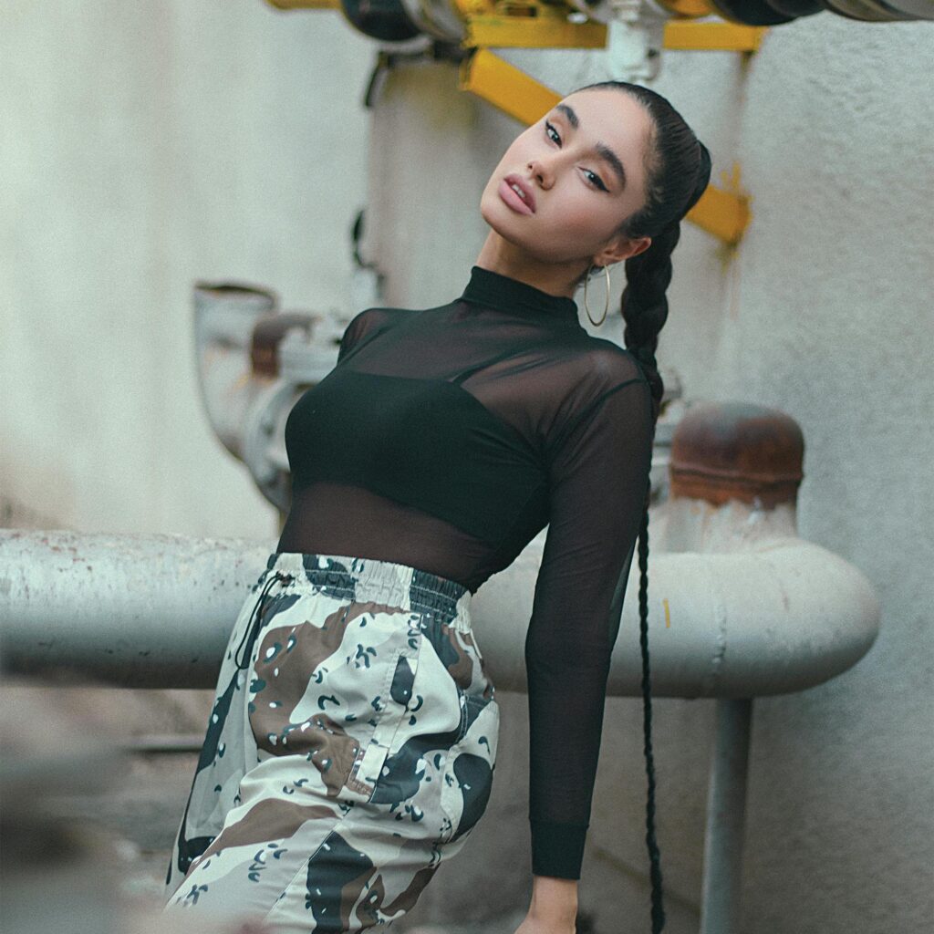 OnlyFans vs Just for Fans - Comparison for Creators